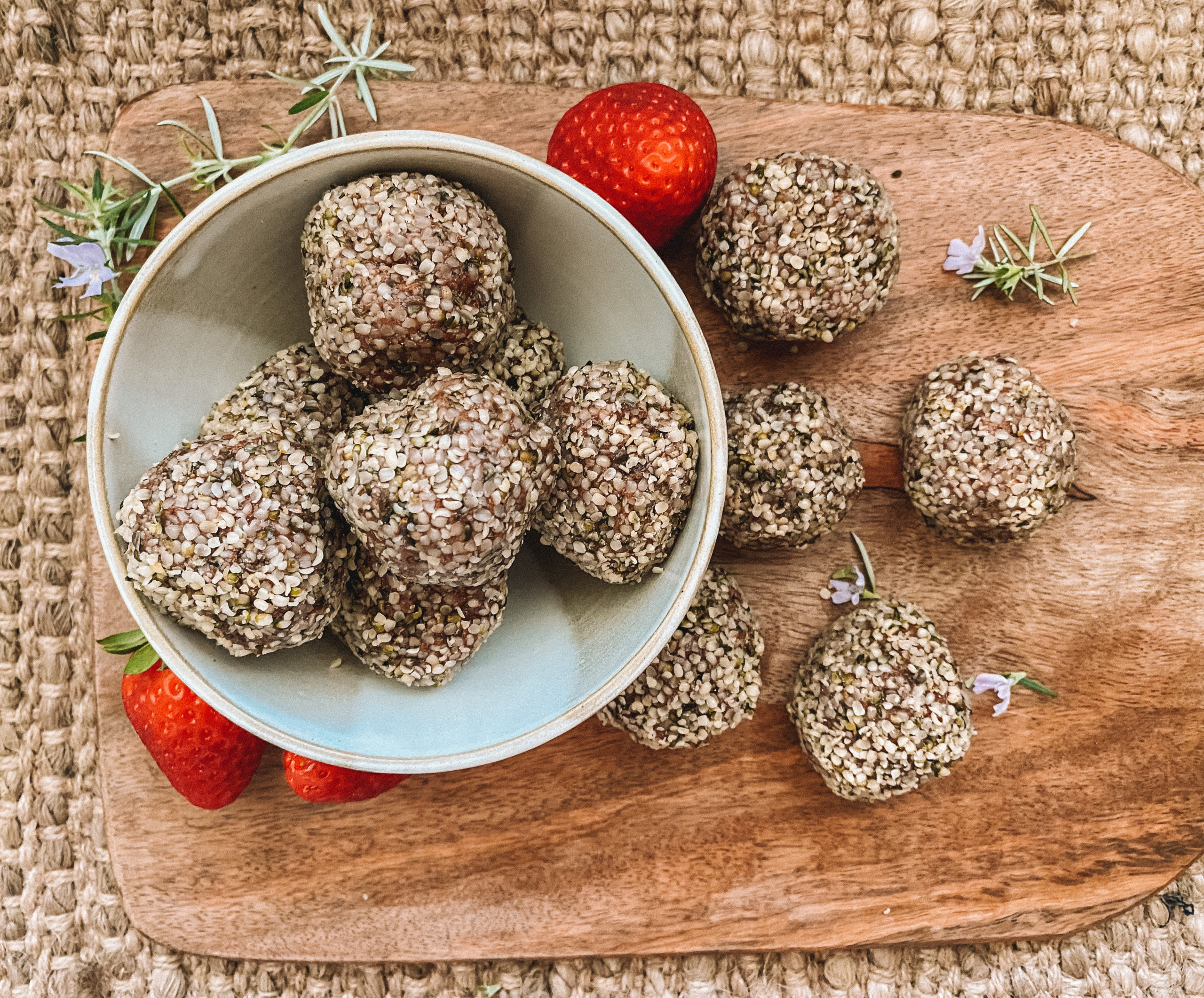 Dark Choc Protein Balls Recipe - Tabi May Life